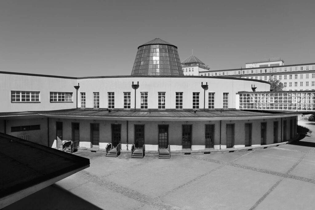 Das Münchnertum fühlte einen Einbruch fremden Geistes - Vortrag von Dr ...